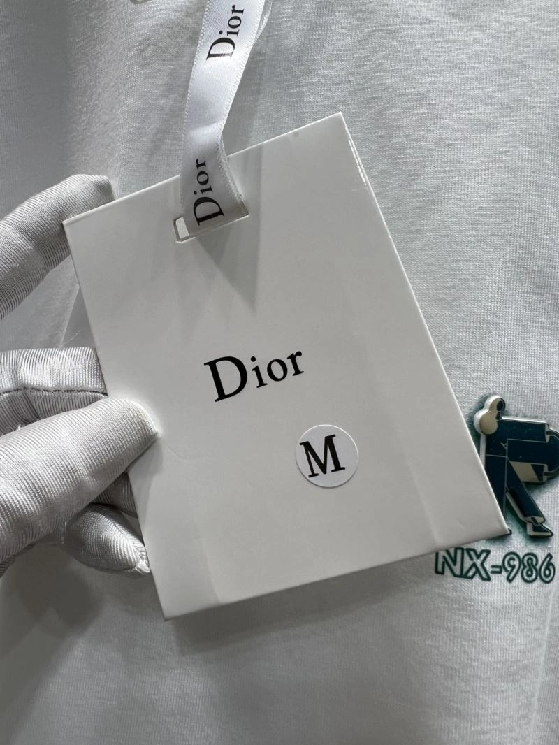 Bargain Christian Dior T-Shirts