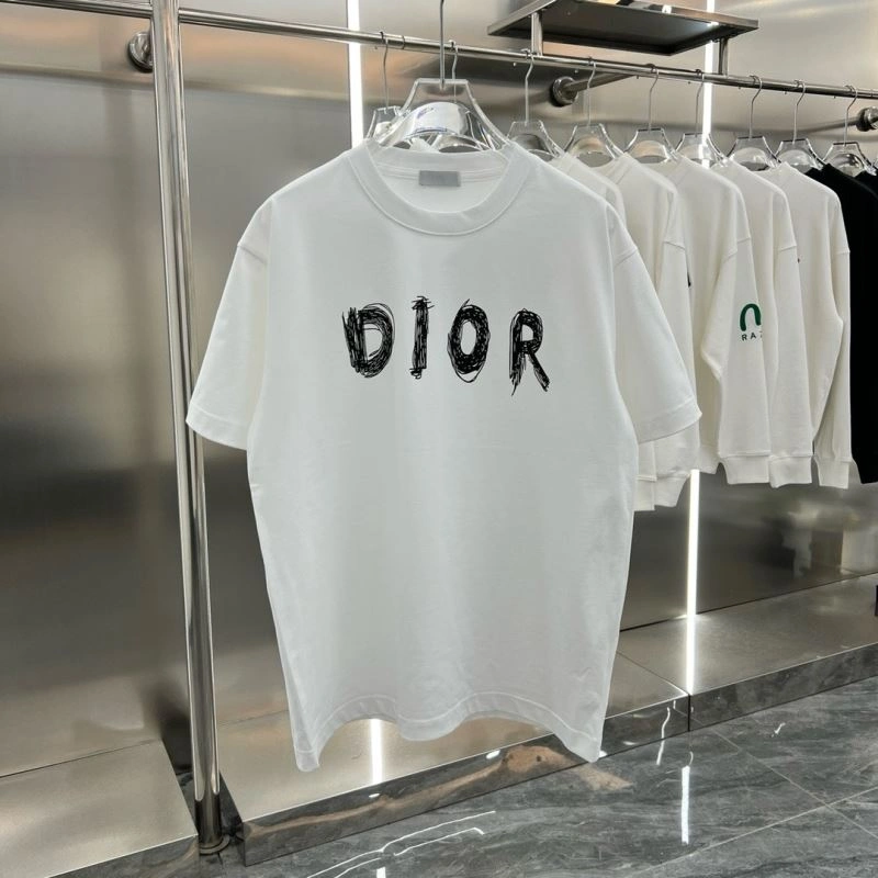 Inexpensive Christian Dior T-Shirts