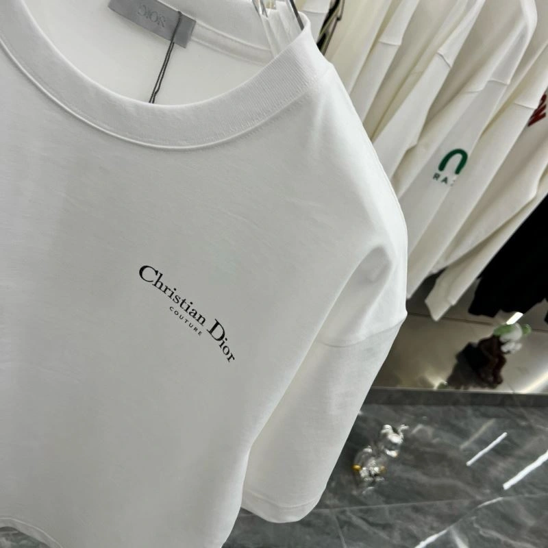 Accurate model Christian Dior T-Shirts