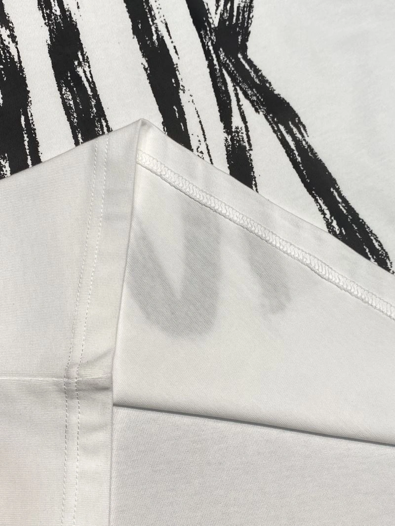 Indistinguishable Christian Dior T-Shirts