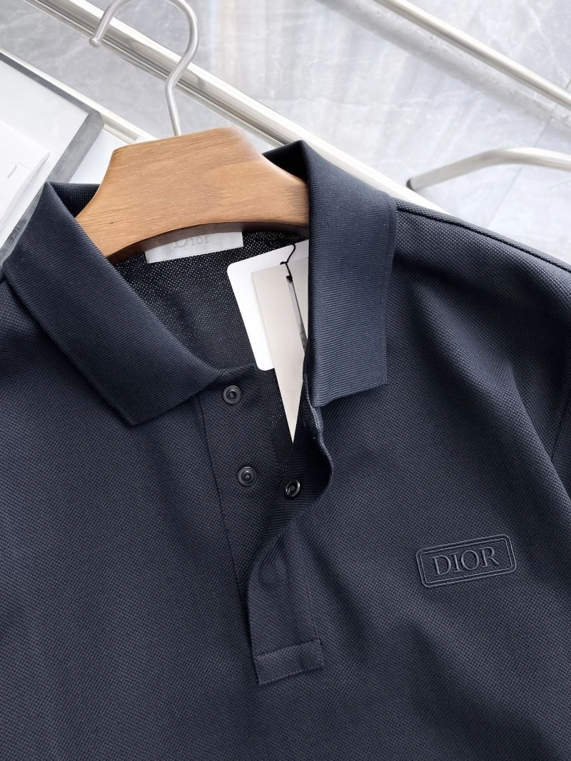 Accurate model Christian Dior T-Shirts