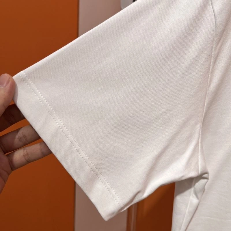 Low-cost Christian Dior T-Shirts