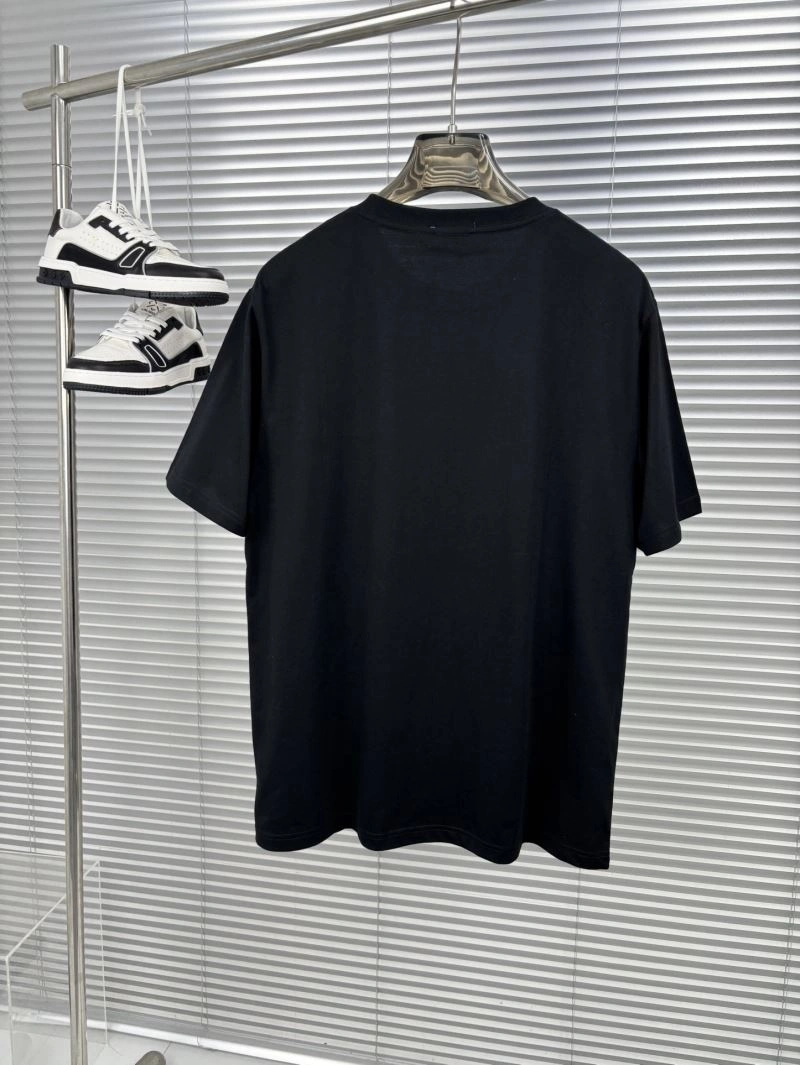 Accurate model Christian Dior T-Shirts