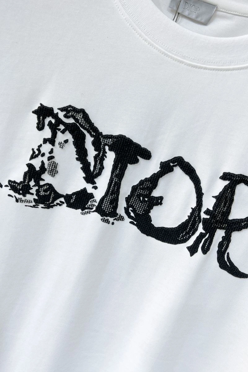 Accurate model Christian Dior T-Shirts