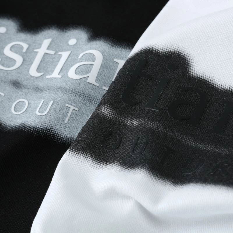 Accurate model Christian Dior T-Shirts