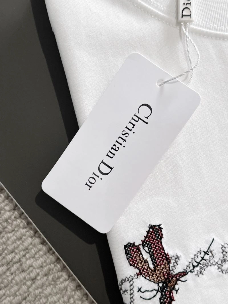 High accuracy Christian Dior T-Shirts