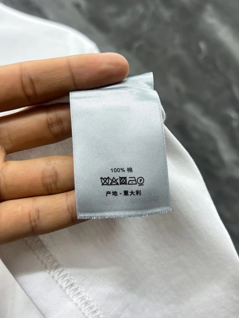 High fidelity Christian Dior T-Shirts