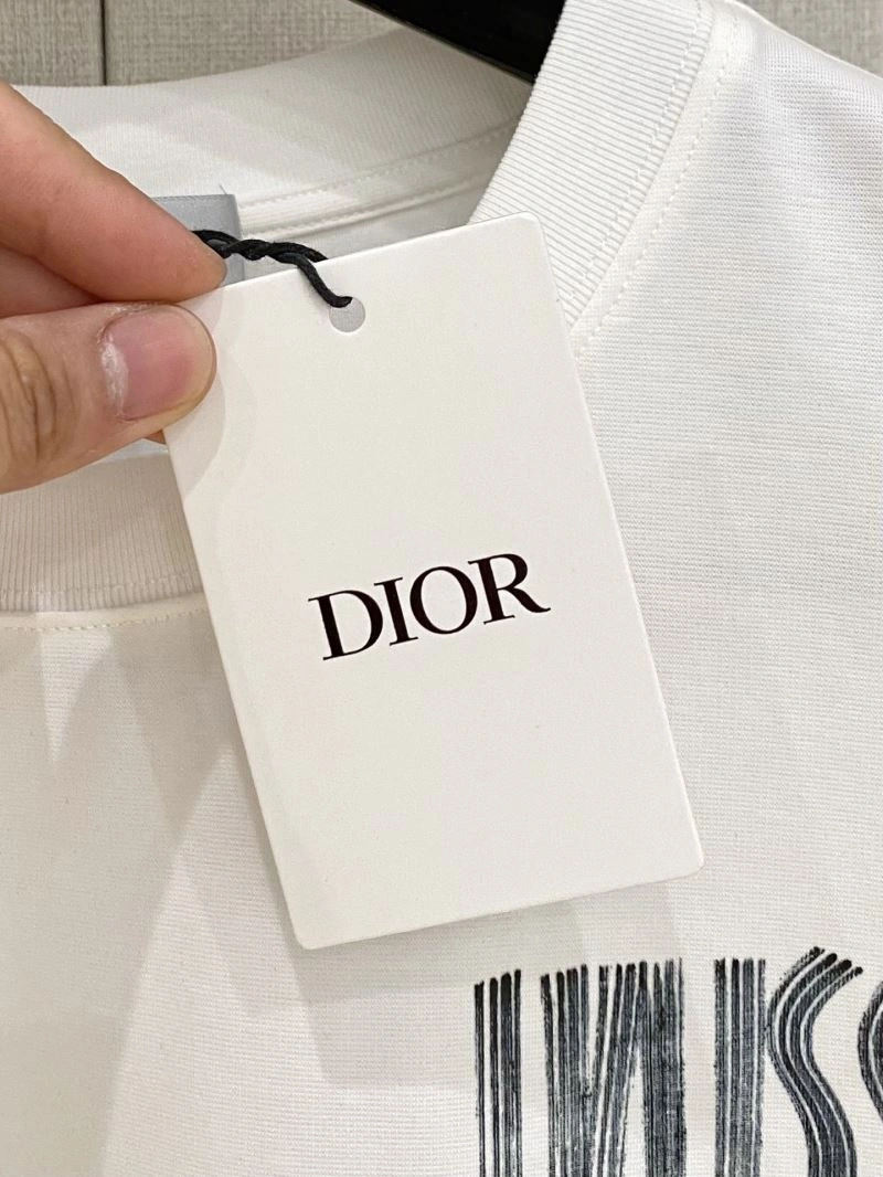 High accuracy Christian Dior T-Shirts