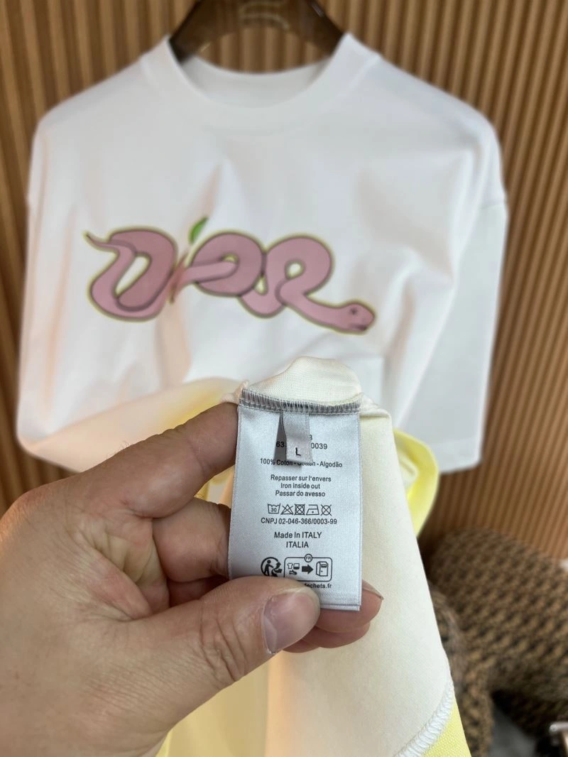 High fidelity Christian Dior T-Shirts