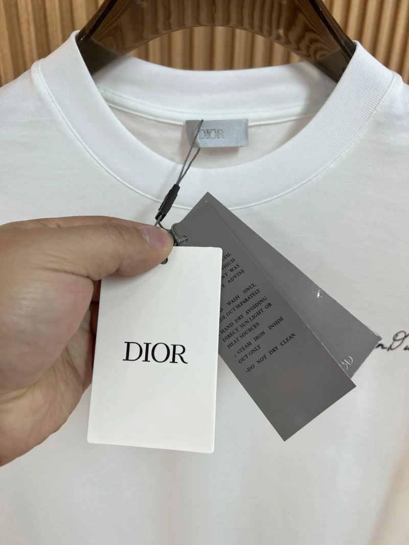 High accuracy Christian Dior T-Shirts