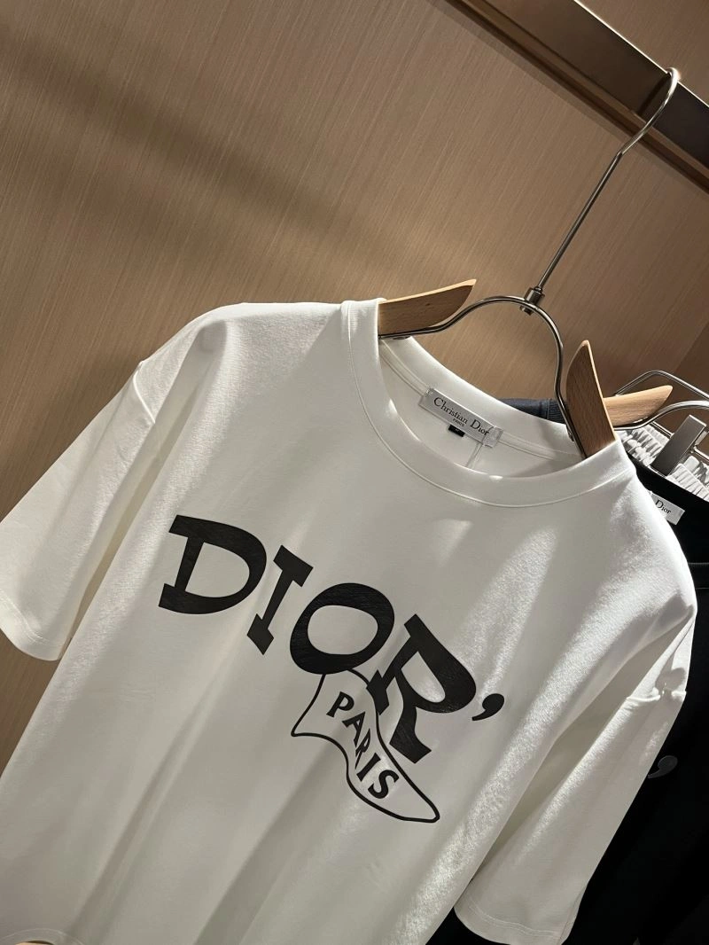 Low-cost Christian Dior T-Shirts