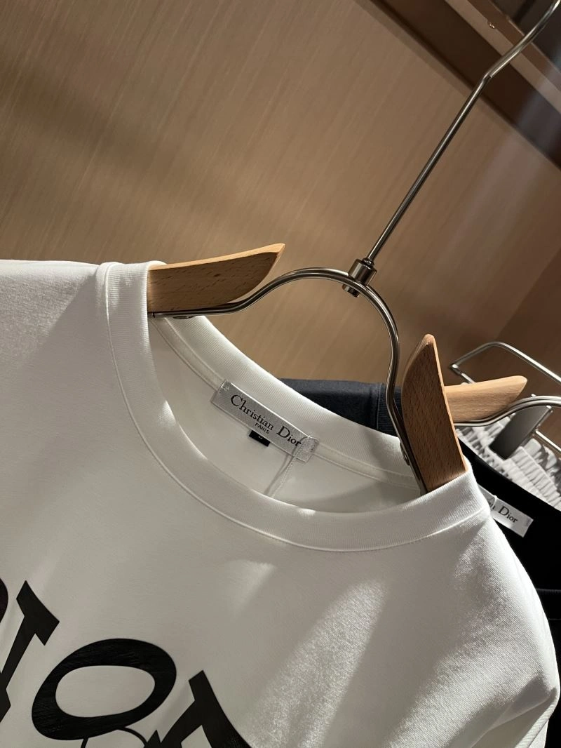 Low-cost Christian Dior T-Shirts