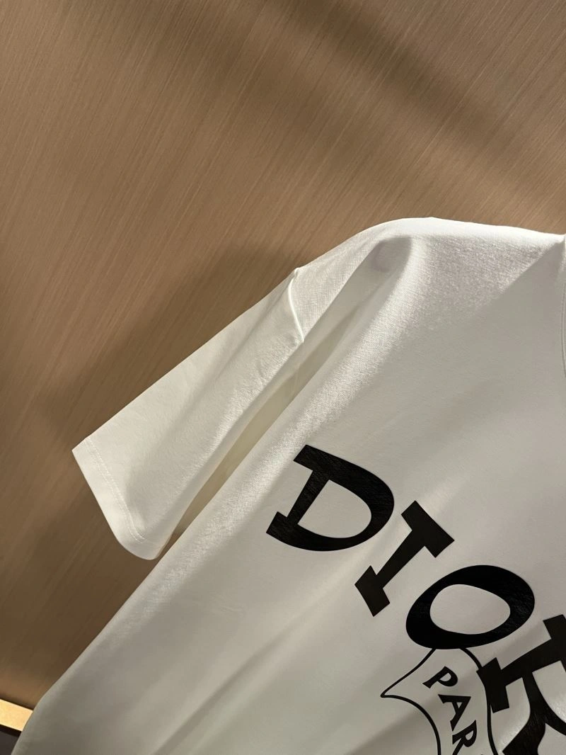 Low-cost Christian Dior T-Shirts