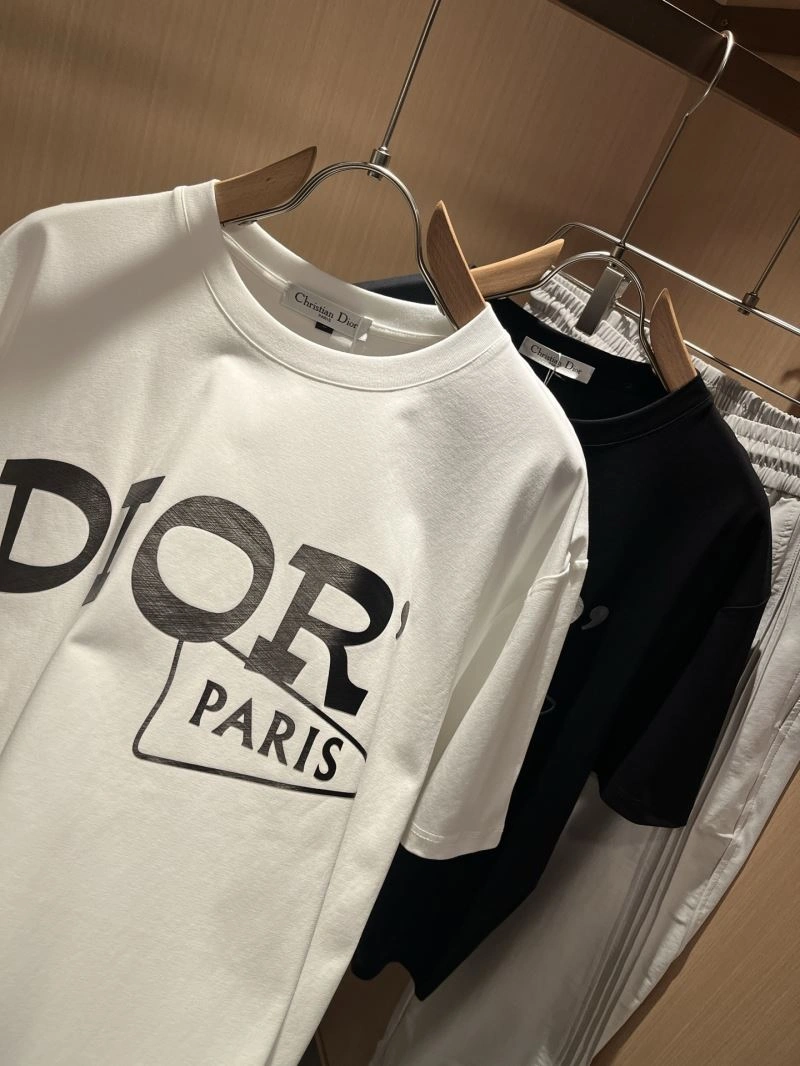 Low-cost Christian Dior T-Shirts