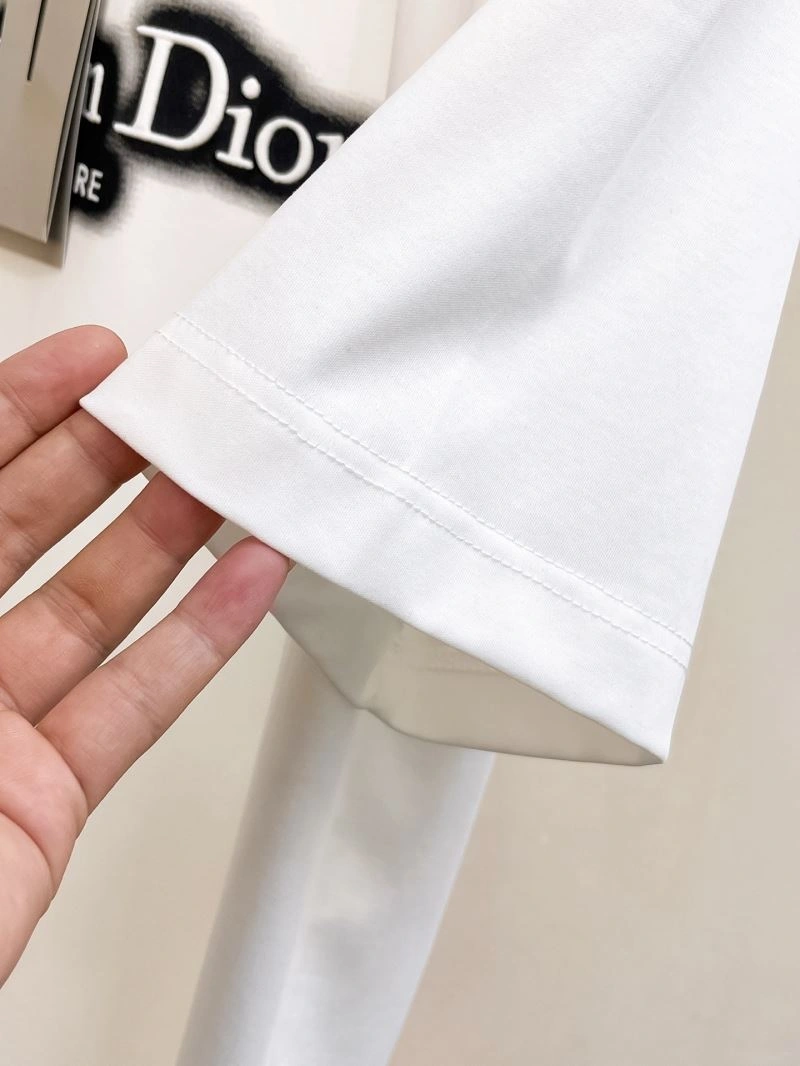 Bargain Christian Dior T-Shirts