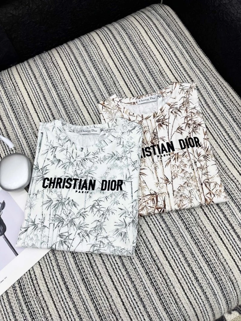 Low-cost Christian Dior T-Shirts