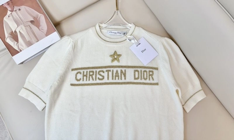 Low-cost Christian Dior T-Shirts