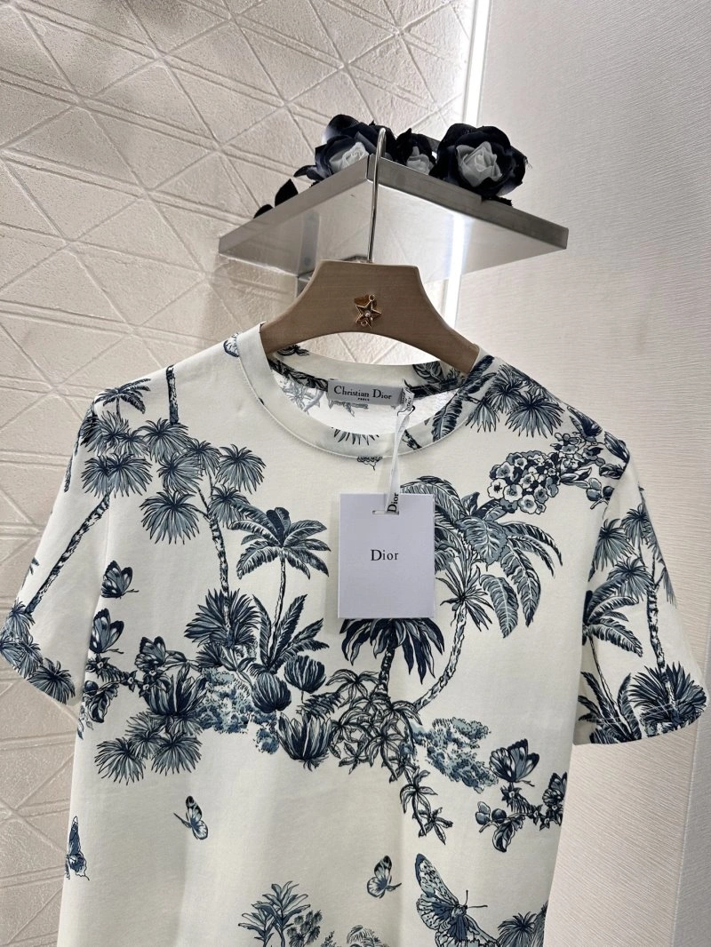 Indistinguishable Christian Dior T-Shirts