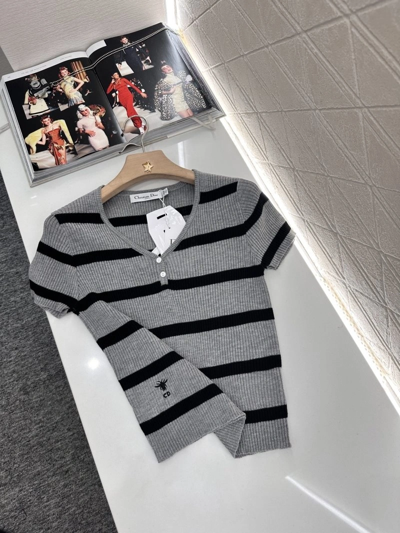 Inexpensive Christian Dior T-Shirts