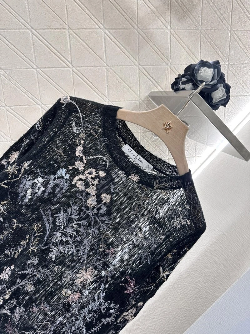 Low-cost Christian Dior T-Shirts