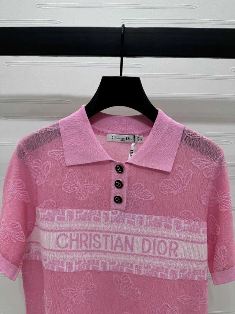 Accurate model Christian Dior T-Shirts