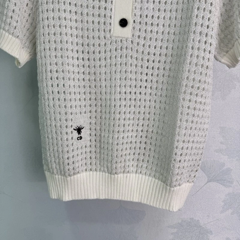 Accurate model Christian Dior T-Shirts