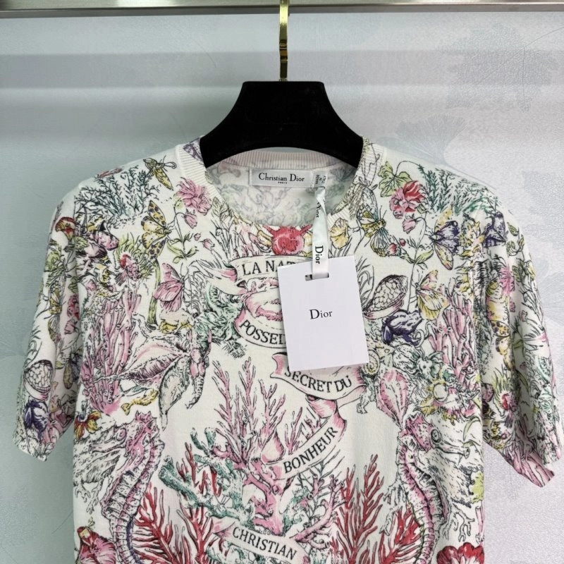 Top match Christian Dior T-Shirts