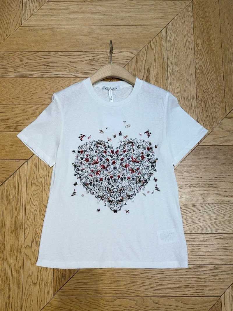 Indistinguishable Christian Dior T-Shirts