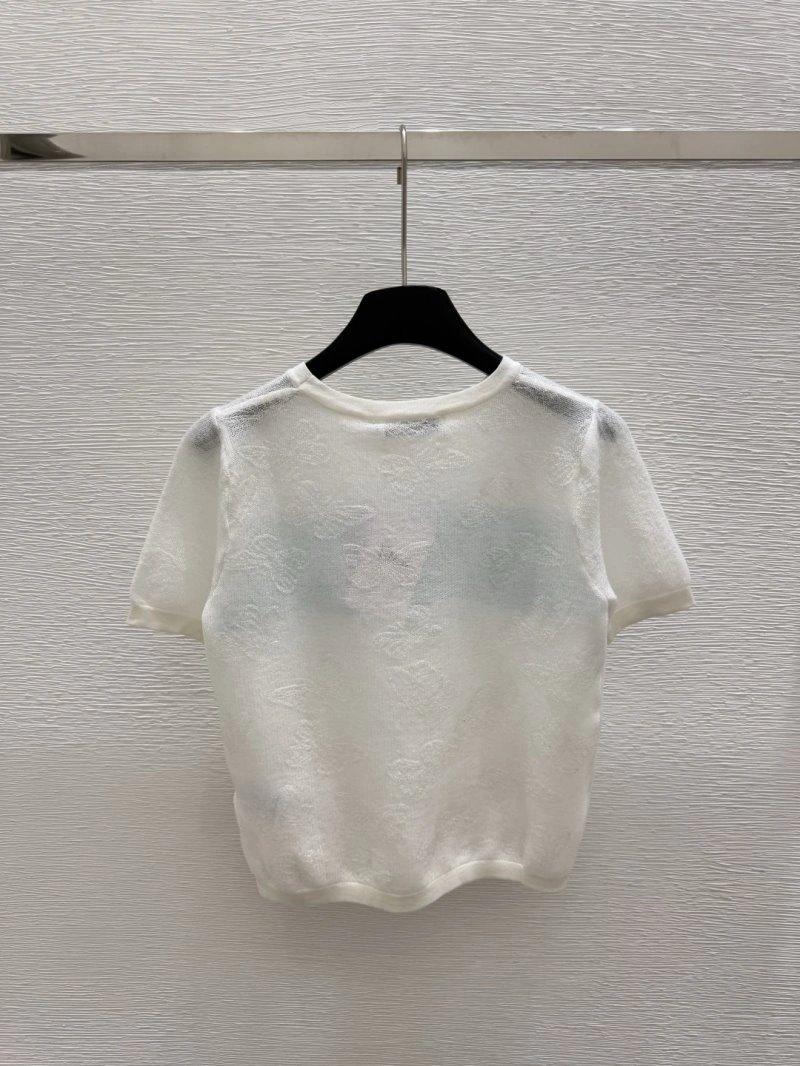 Accurate model Christian Dior T-Shirts