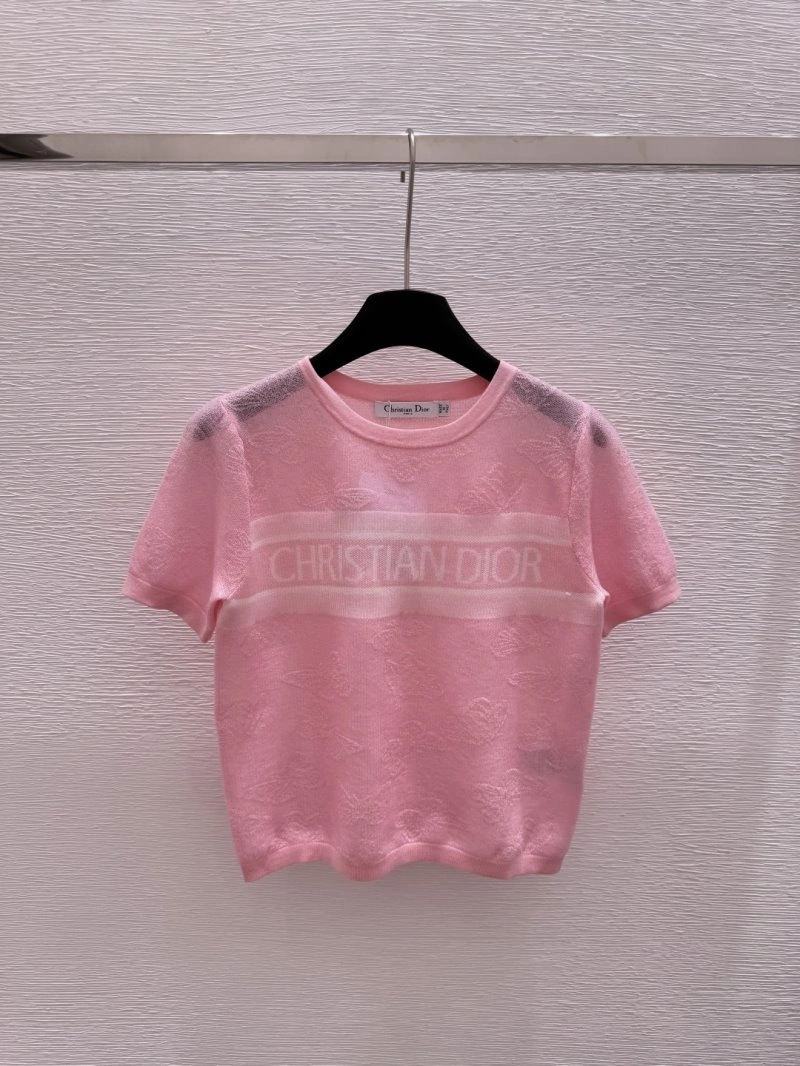 Accurate model Christian Dior T-Shirts