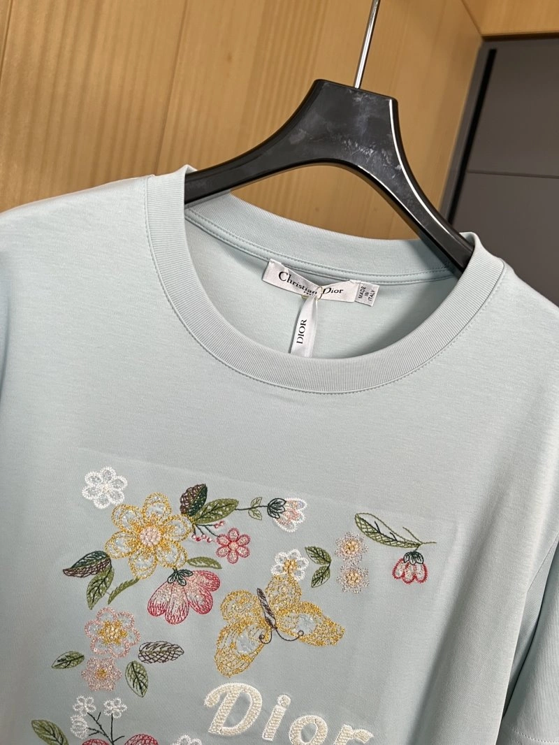Low-cost Christian Dior T-Shirts