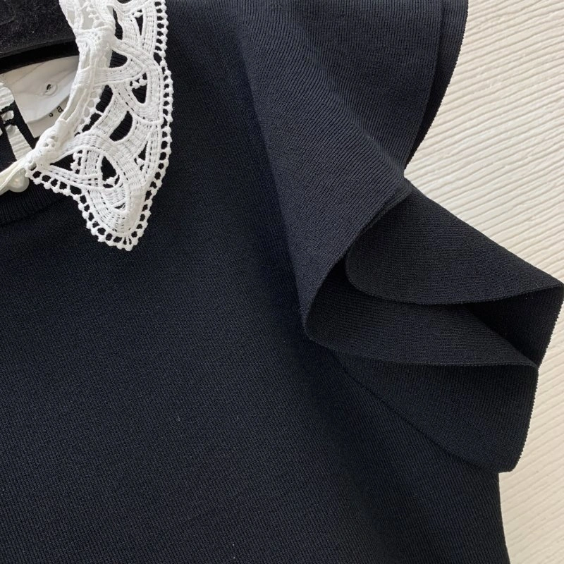 Accurate model Christian Dior T-Shirts
