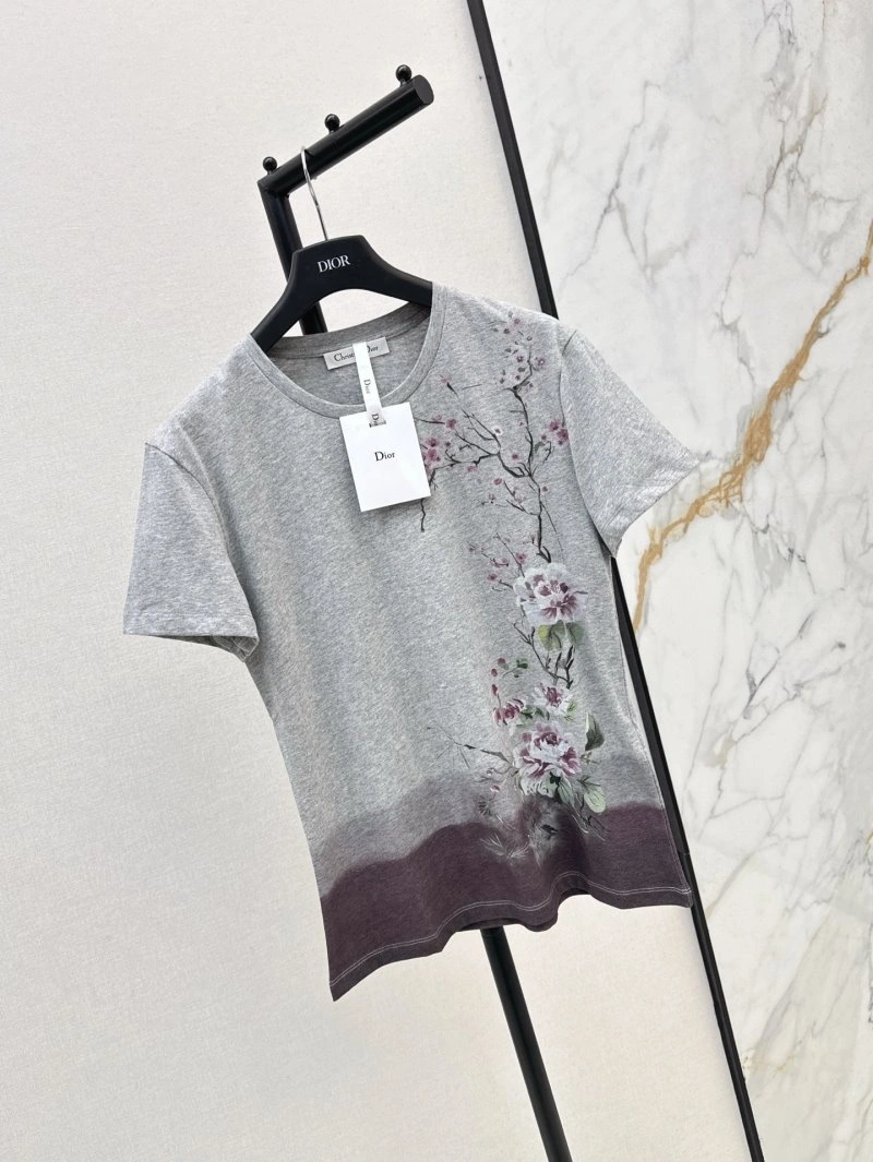 Value-priced Christian Dior T-Shirts