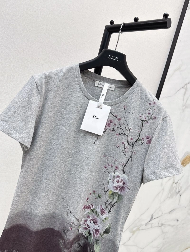 Value-priced Christian Dior T-Shirts