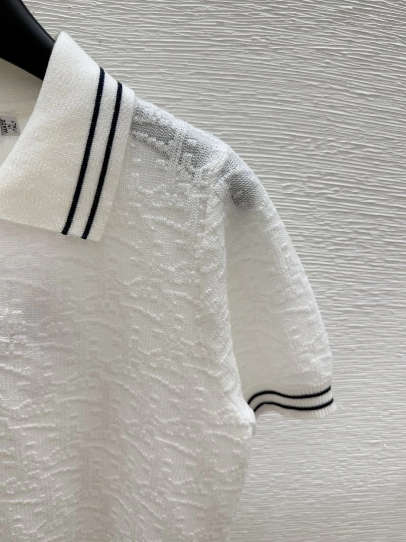 Accurate model Christian Dior T-Shirts