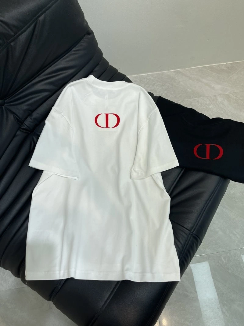 Low-cost Christian Dior T-Shirts
