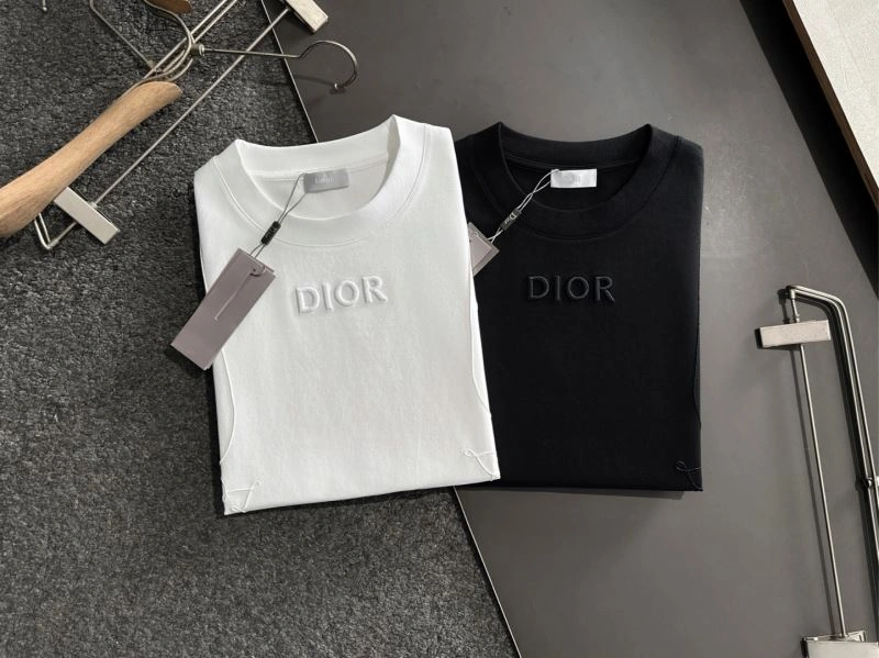 Top match Christian Dior T-Shirts