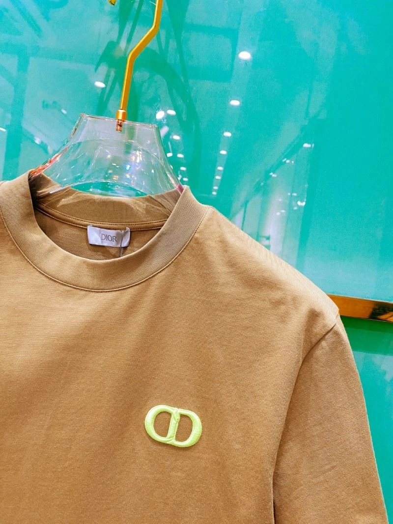 Factory-made Christian Dior T-Shirts