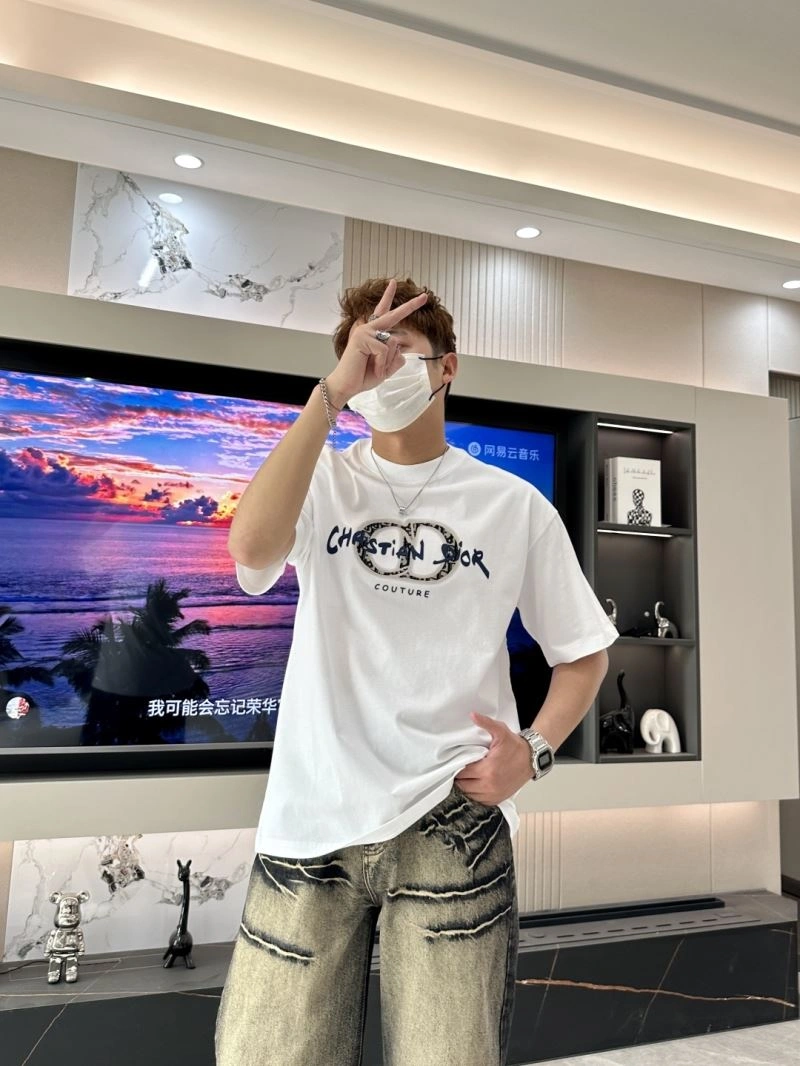 Top match Christian Dior T-Shirts