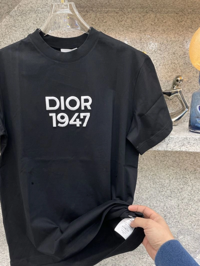 High accuracy Christian Dior T-Shirts