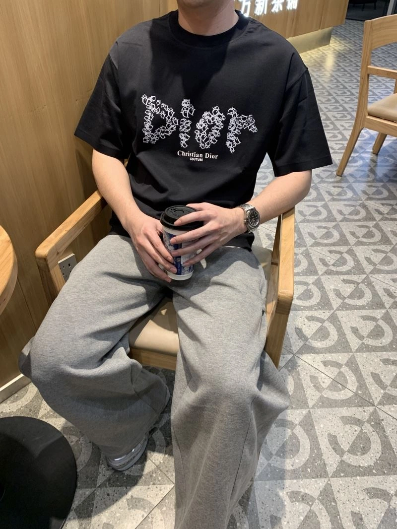 Bargain Christian Dior T-Shirts