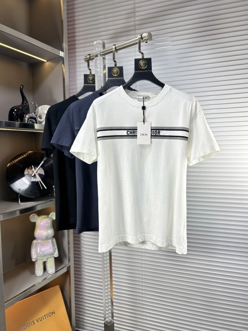 Bargain Christian Dior T-Shirts