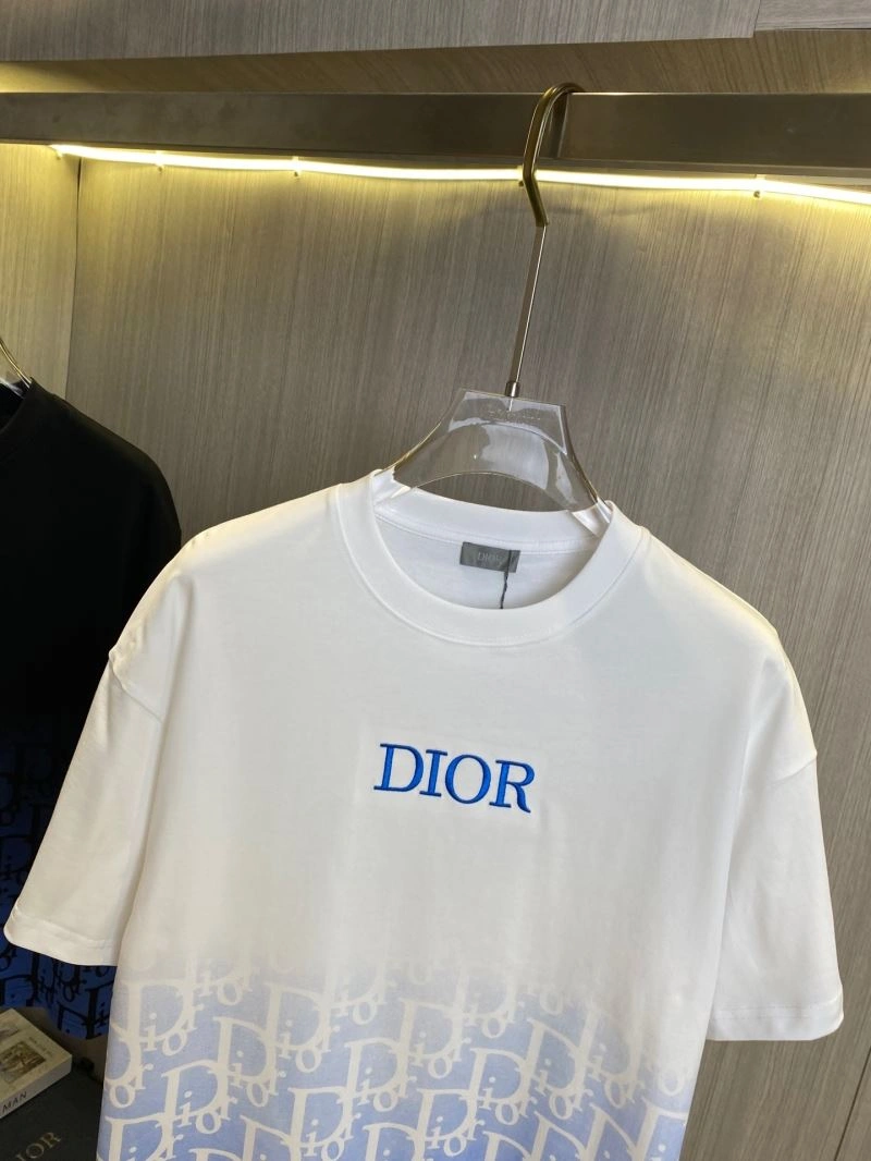 Low-cost Christian Dior T-Shirts