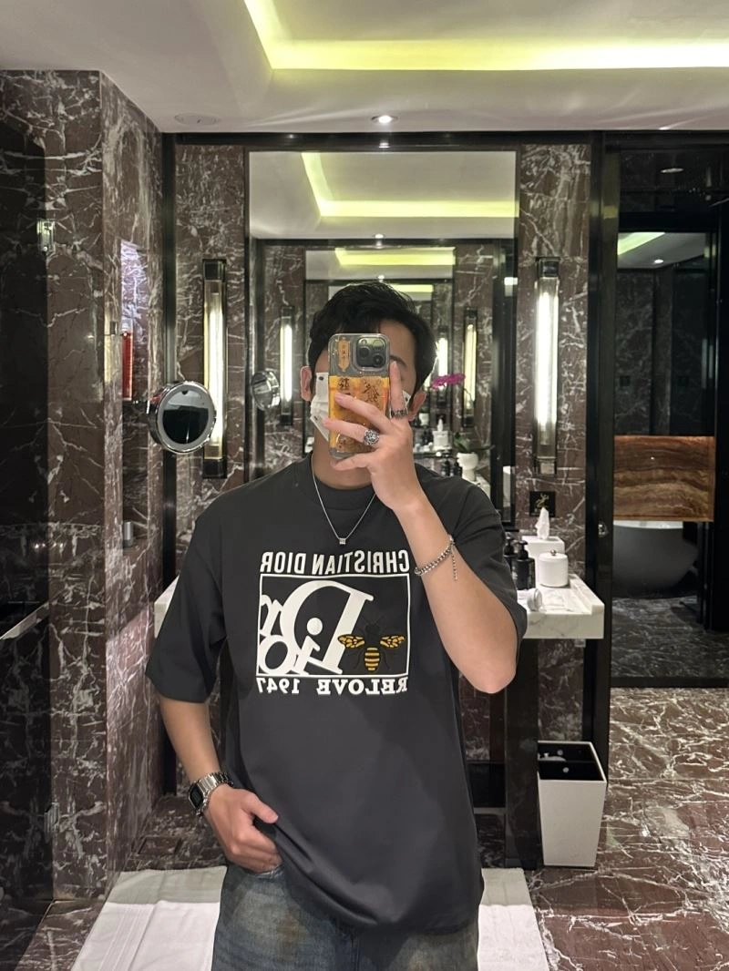 Cut-rate Christian Dior T-Shirts