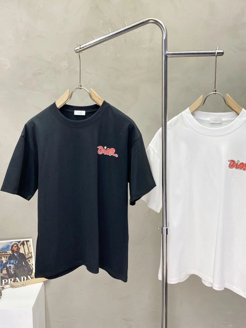 Low-cost Christian Dior T-Shirts