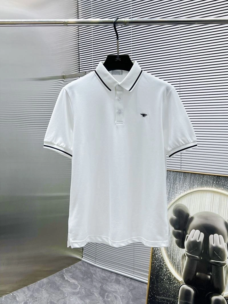 Accurate model Christian Dior T-Shirts