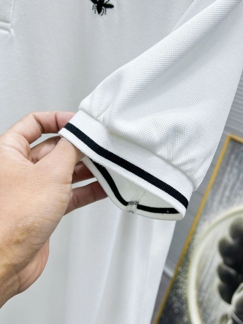 Accurate model Christian Dior T-Shirts