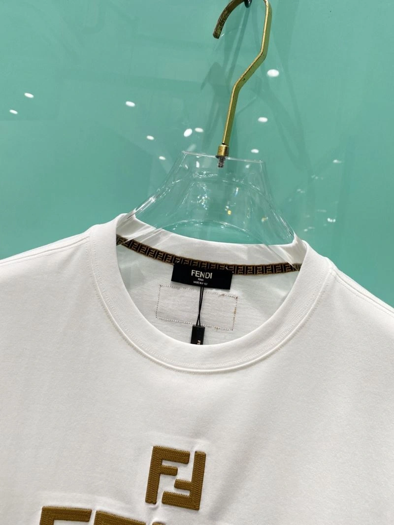 Low-cost Christian Dior T-Shirts