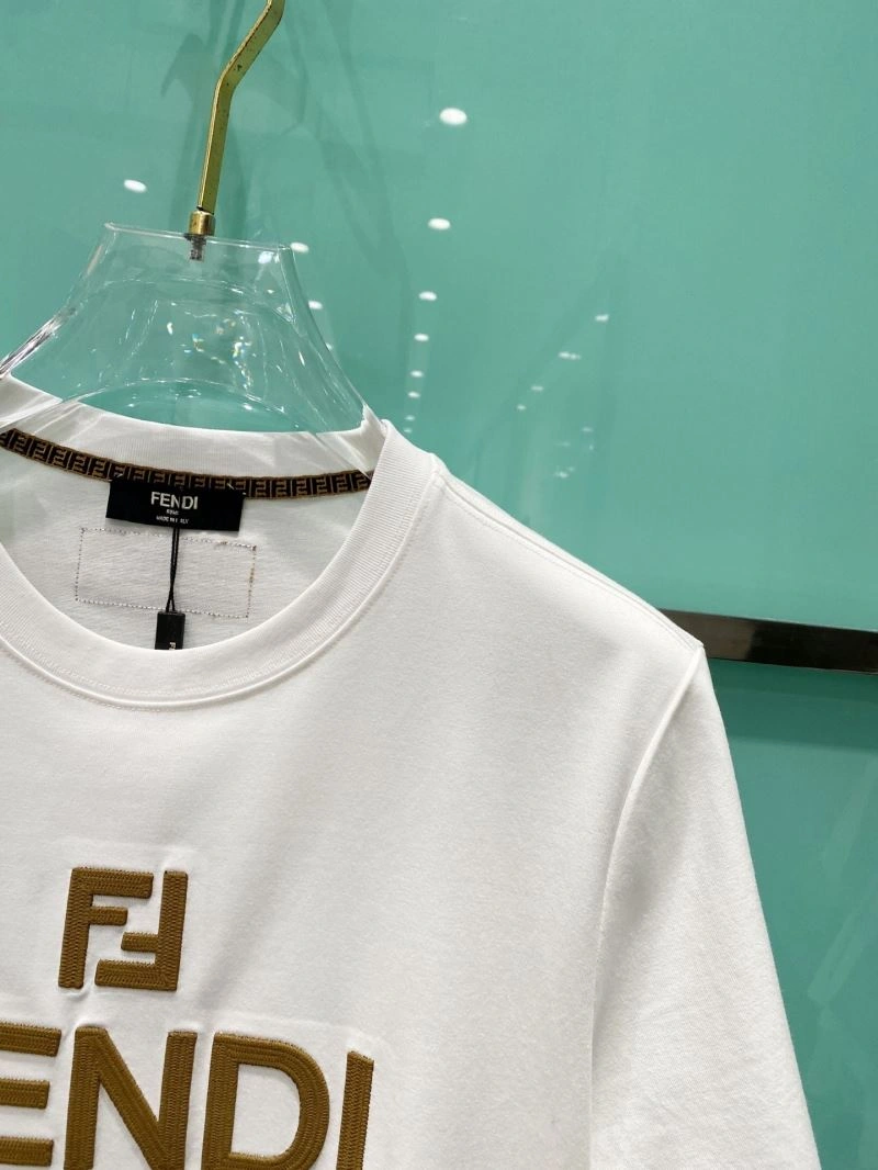 Low-cost Christian Dior T-Shirts