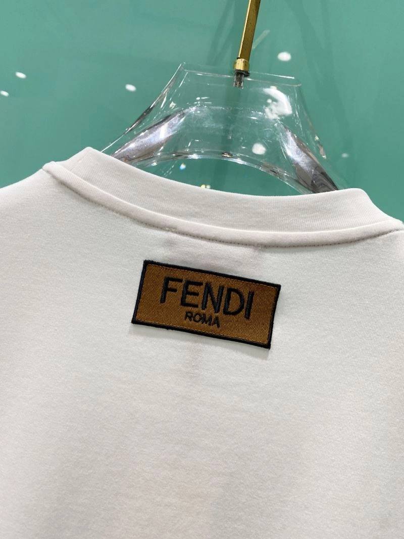 Low-cost Christian Dior T-Shirts